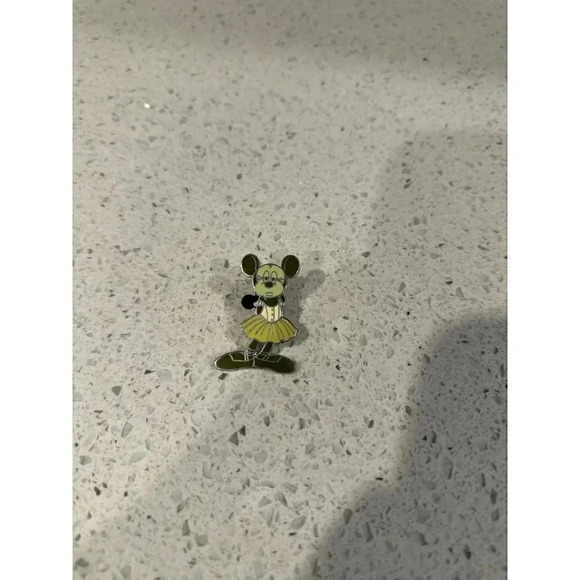 Disney | Toys | Rare Disney Pin 72493 Wdw The Museum Of Pintiquities ...